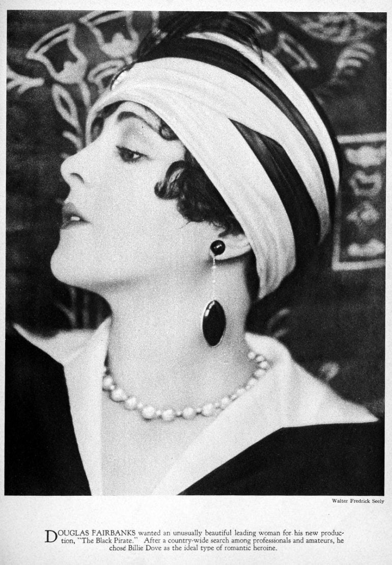 120+ gorgeous, glamorous actresses of the 1920s - Click Americana