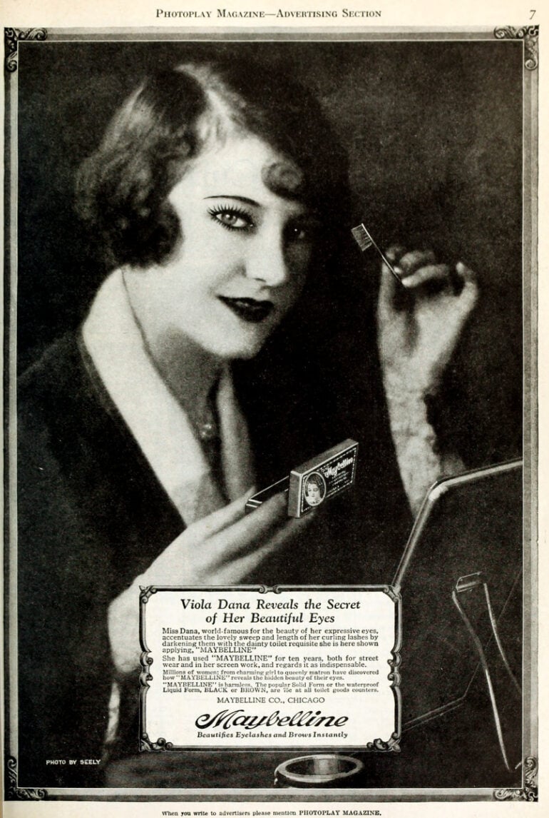 Bold 1920s makeup: How to get that expressive & dramatic flapper makeup ...
