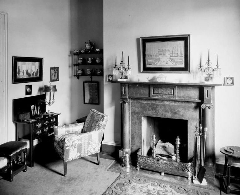 30 fantastic & timeless vintage fireplaces from the first half of the ...