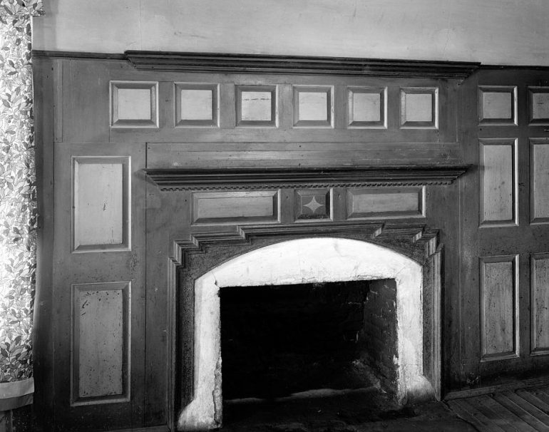 Scrooges Day Old Fashioned Fireplaces