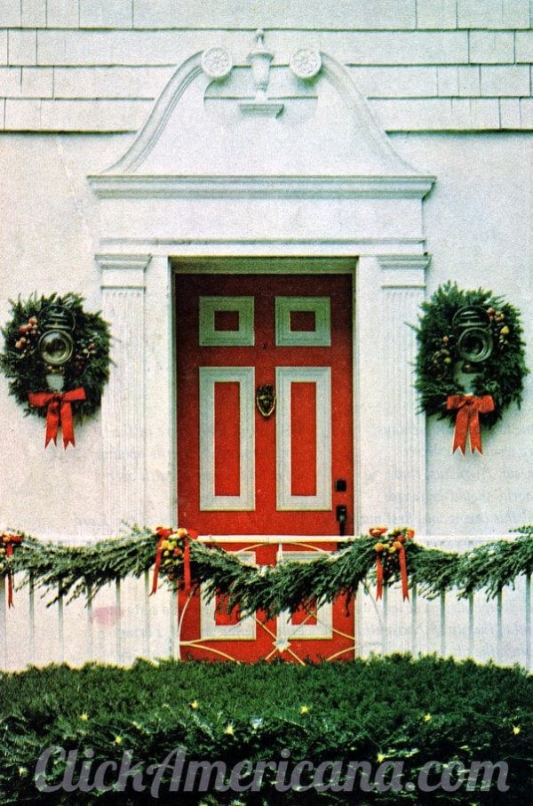 35 Christmas door decoration ideas & wreaths so you can celebrate the ...