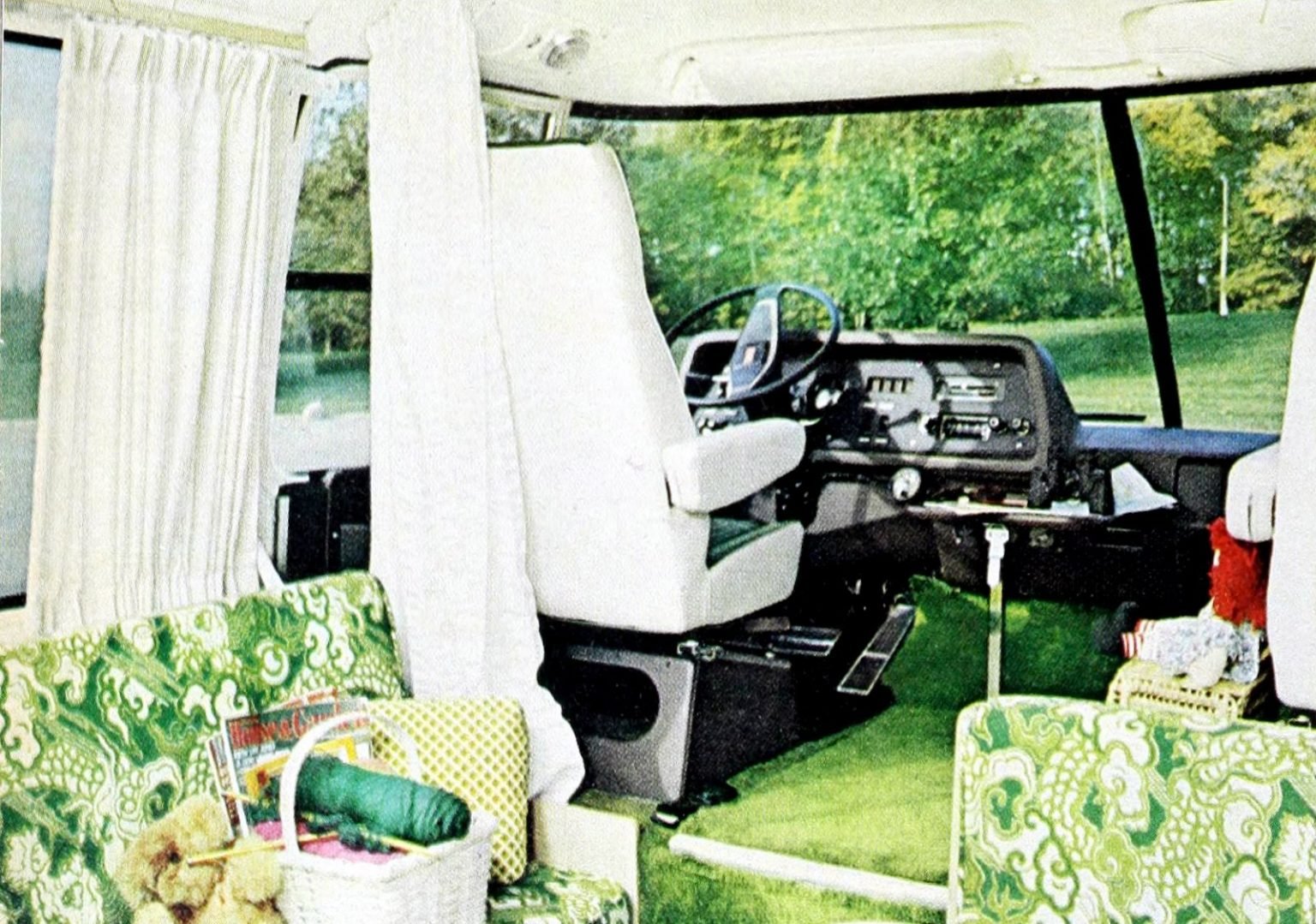 Vintage RVs & motor homes of the 1960s & 70s offered fun and groovy ...