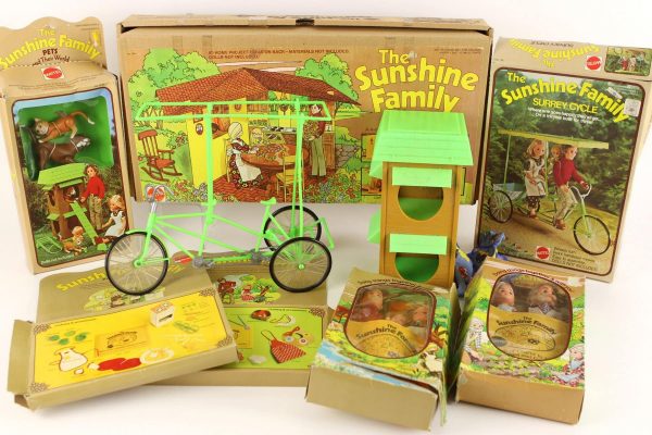 The Sunshine Family dolls & vintage playsets from the 70s - Click Americana