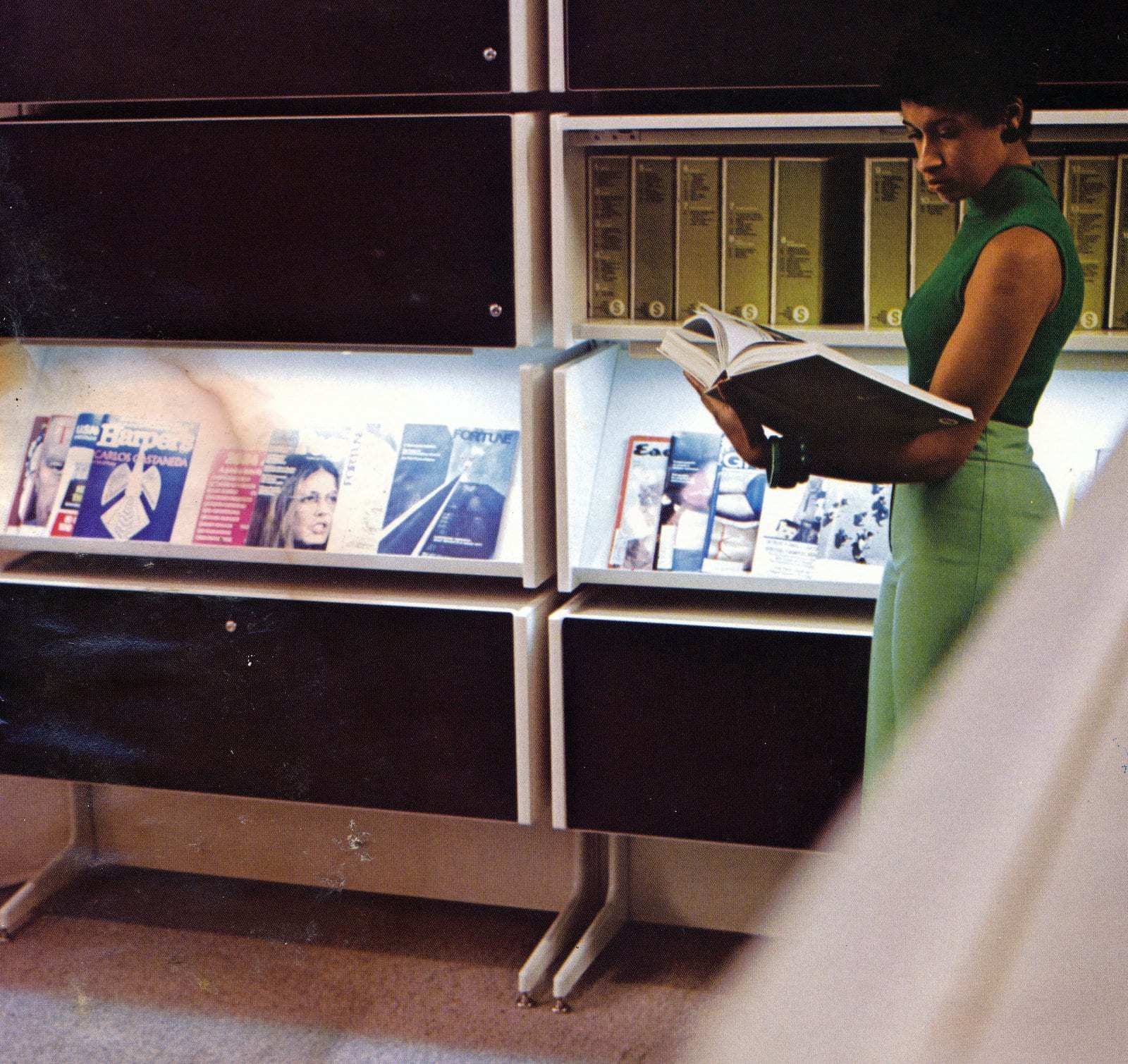 The bold office cubicle concept was a game-changer for 1970s workplaces ...