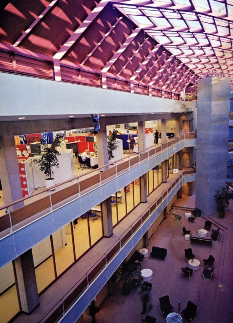 The bold office cubicle concept was a game-changer for 1970s workplaces ...