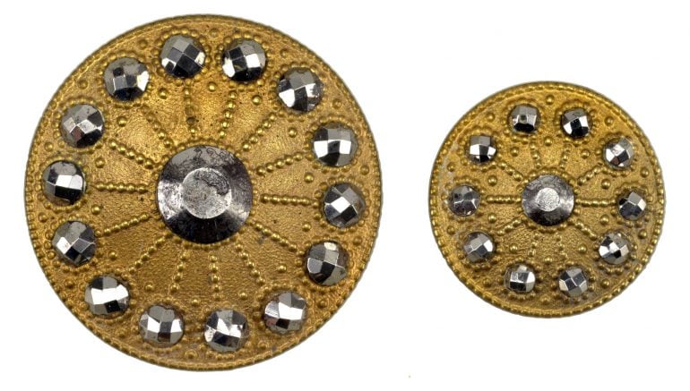 Antique buttons: How to identify these exquisite collectible treasures ...