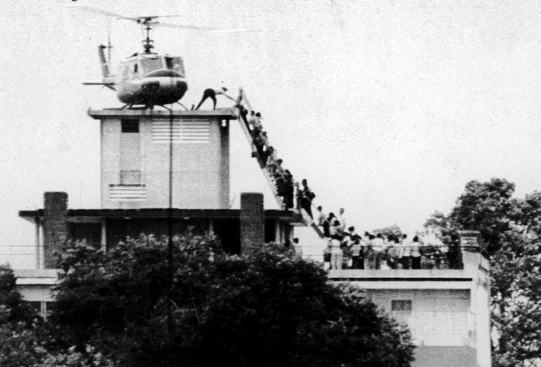 Vietnam War ends: Saigon government surrenders (1975) - Click Americana
