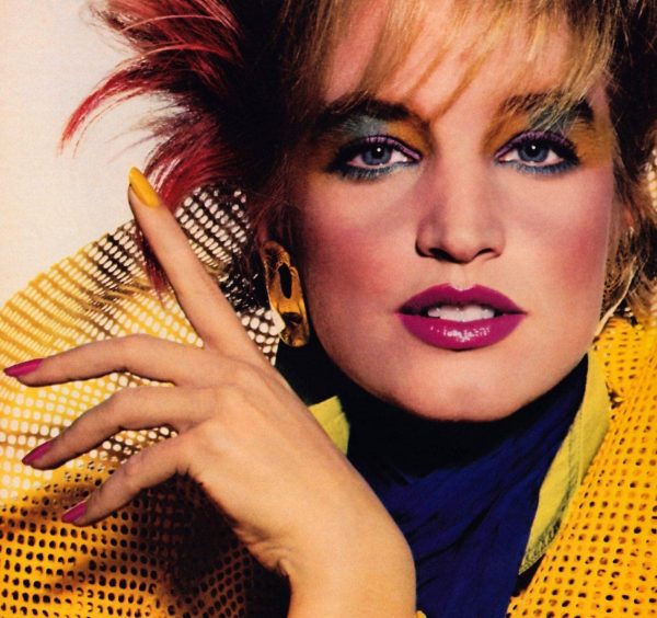 How to get awesome & authentic 80s eye makeup, like multicolored ...