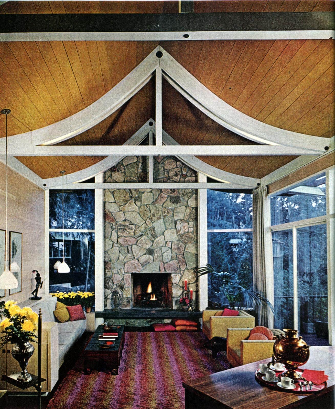 See mid-century modern home design & decor for a hip young family (1965 ...