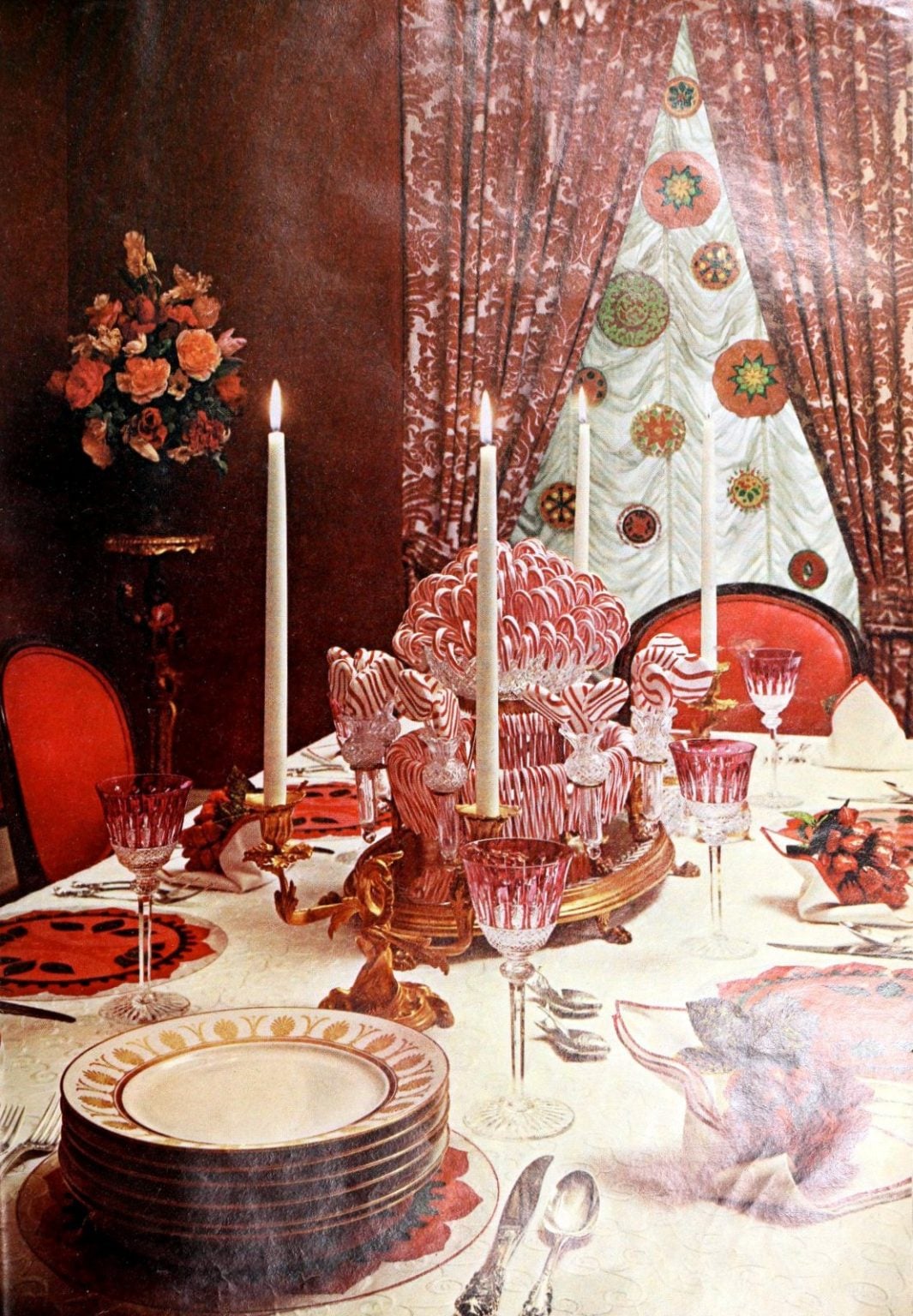 Festive Christmas table settings: Ideas for holiday tables with retro ...