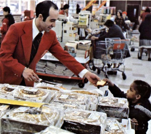 100 snapshots of 1970s supermarkets: Vintage vibes & prices we can only ...