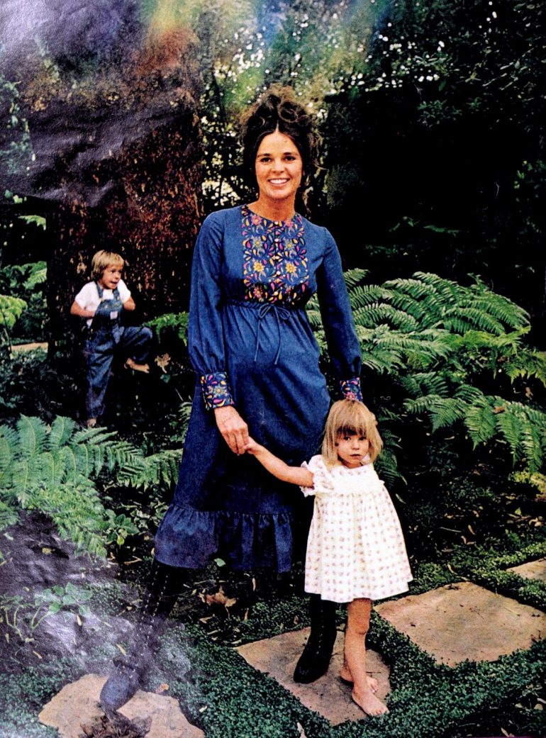 From model to movie star, Ali MacGraw was Hollywood's unstoppable ...