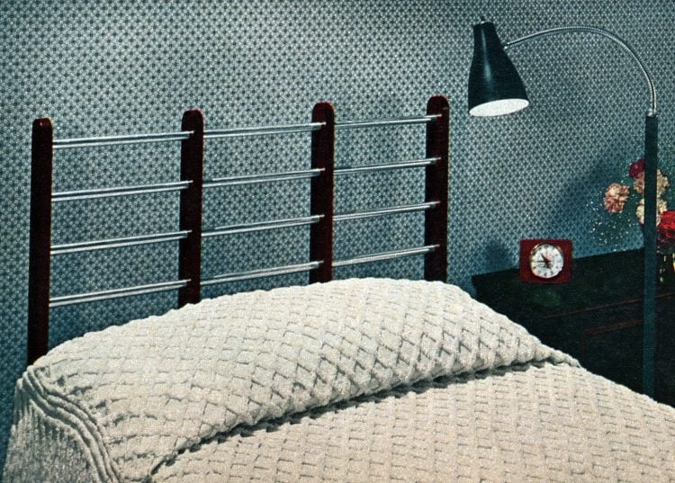 9 beautiful DIY headboards with a vintage look - Click Americana