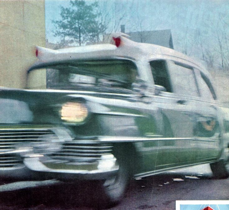 How vintage ambulances completely transformed during the 20th century ...