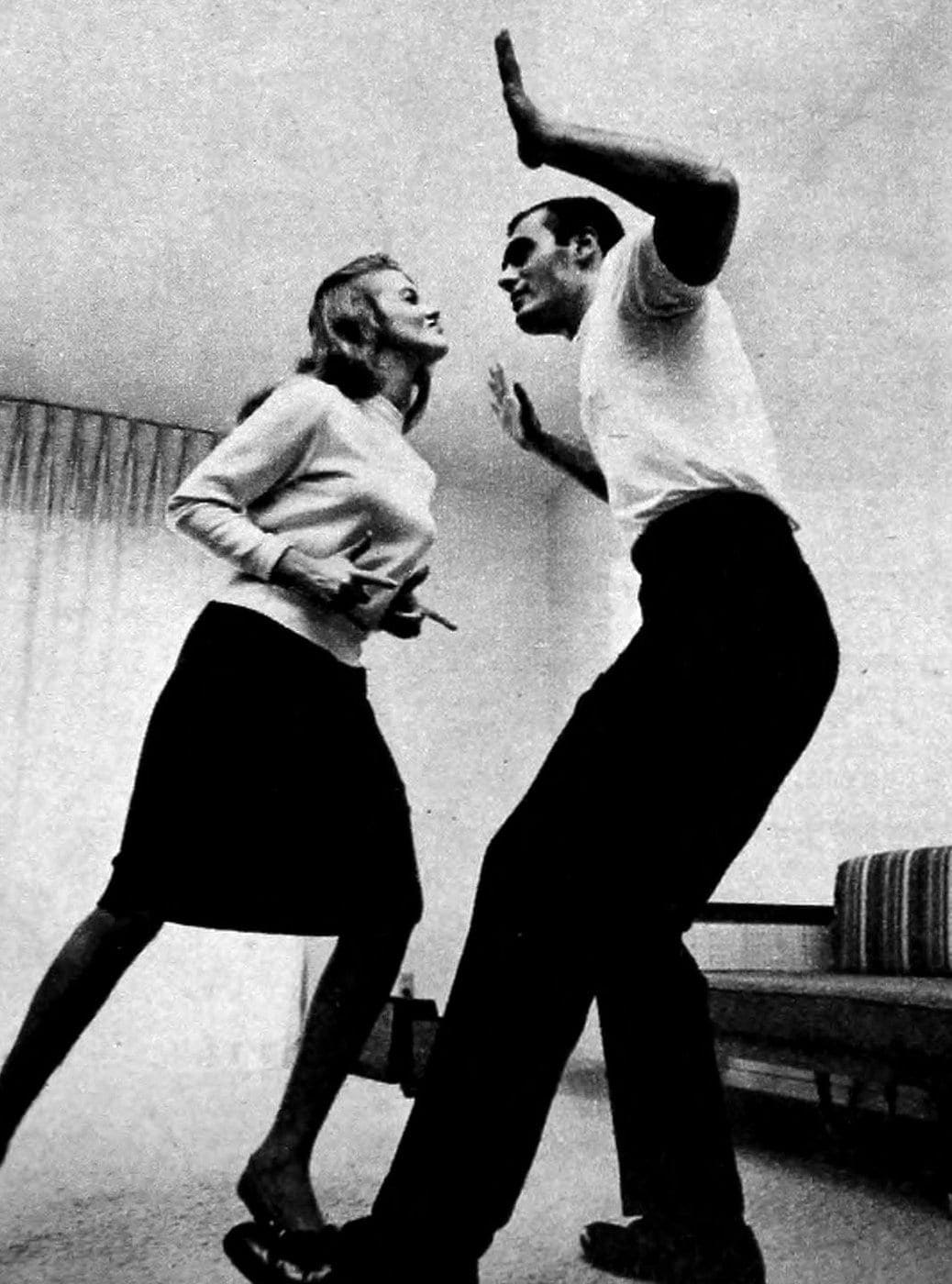 See the vintage 'bullet bra' look that was big in the '50s - Click ...