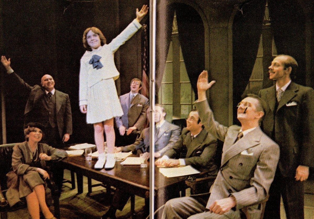 Annie lights up Broadway as the stage musical starring Andrea McArdle ...