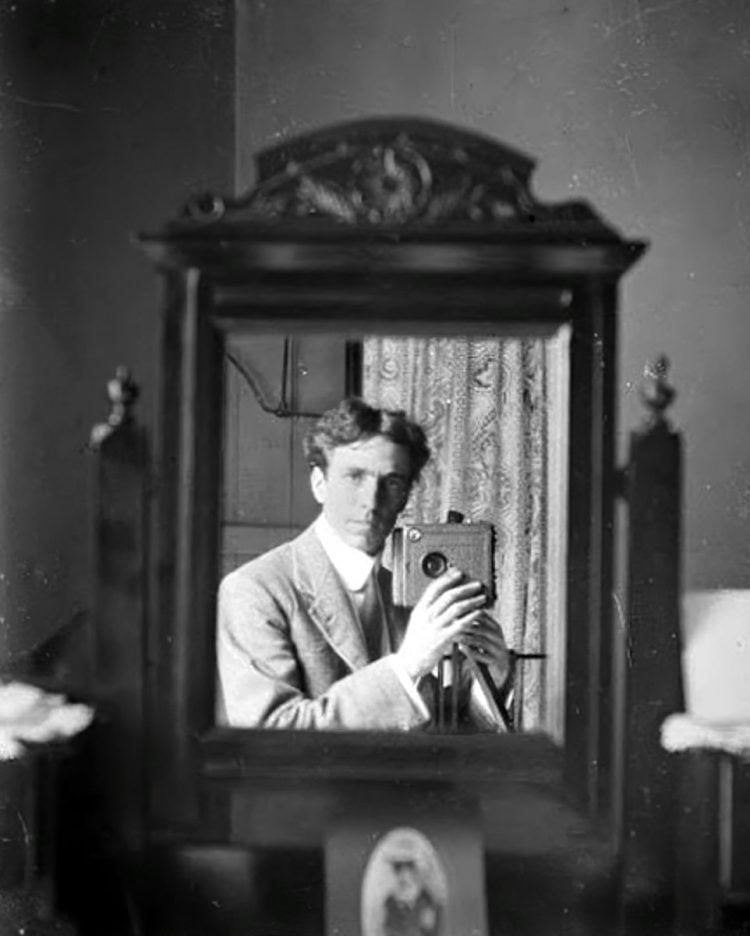 32 fascinating vintage selfies you probably have never seen - Click ...