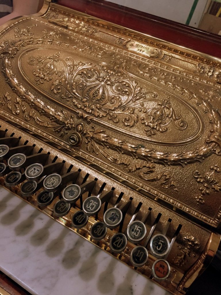 Old cash registers: How they were invented, plus see 20 vintage ...