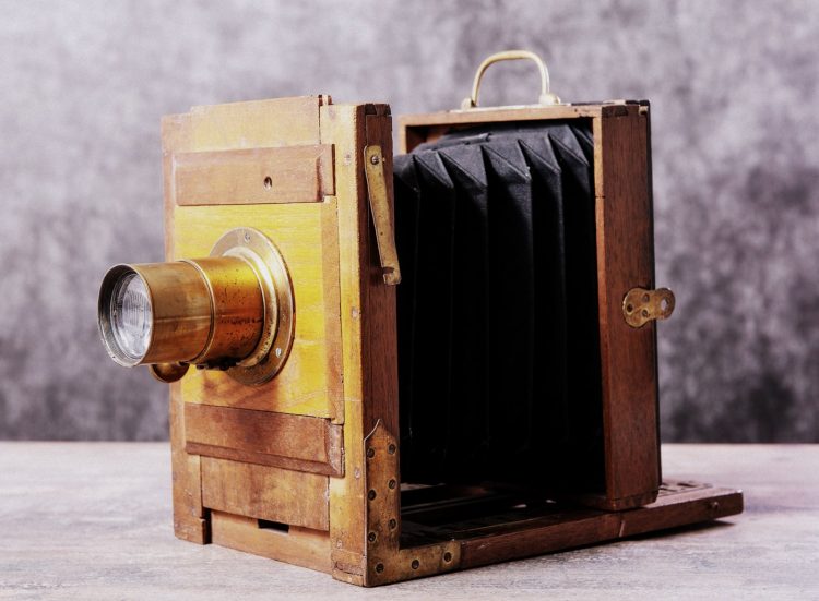 When photography was brand new, here's how they explained the process ...