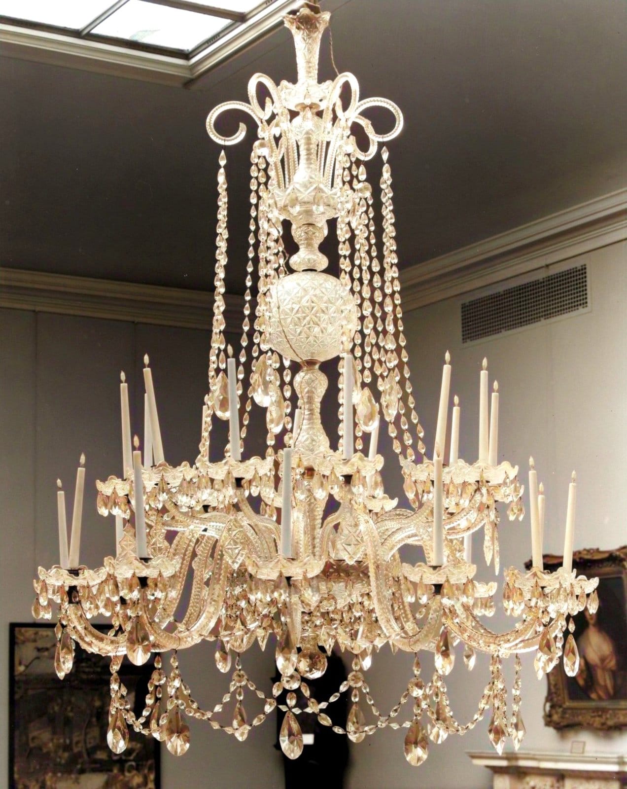 30+ stunning vintage crystal chandeliers: Sparkle this perfect never ...