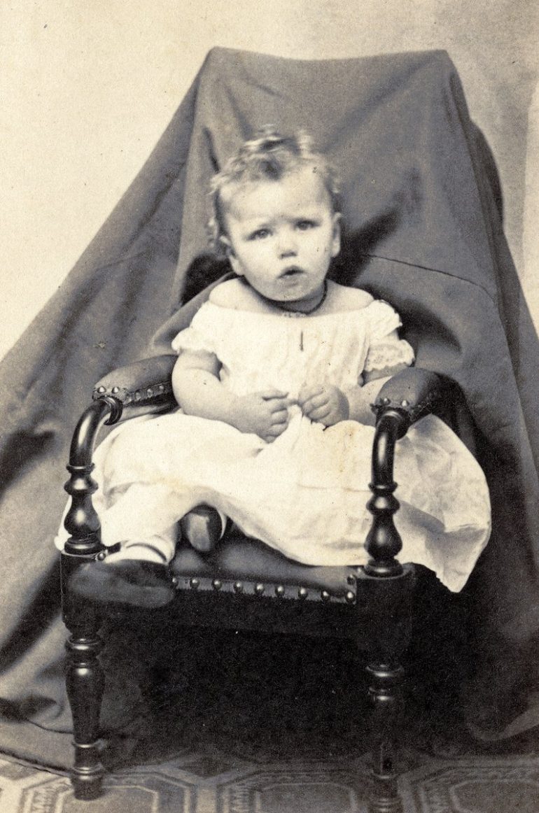 Sweet antique baby portraits: 24 cute cabinet card photos of baby boys ...