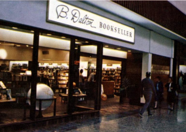 50 old mall stores you probably haven't seen for years (at least not ...
