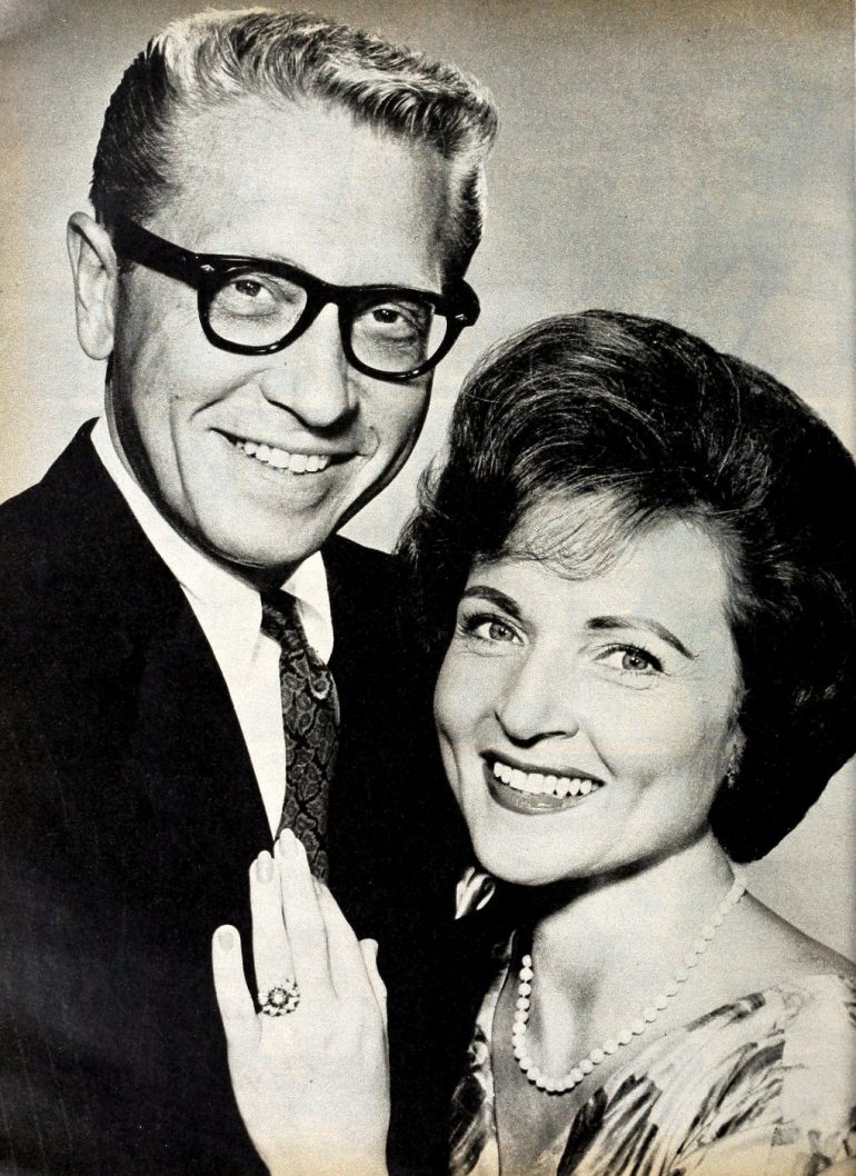 Young Betty White: See 30 pictures of the actress at the start of her ...