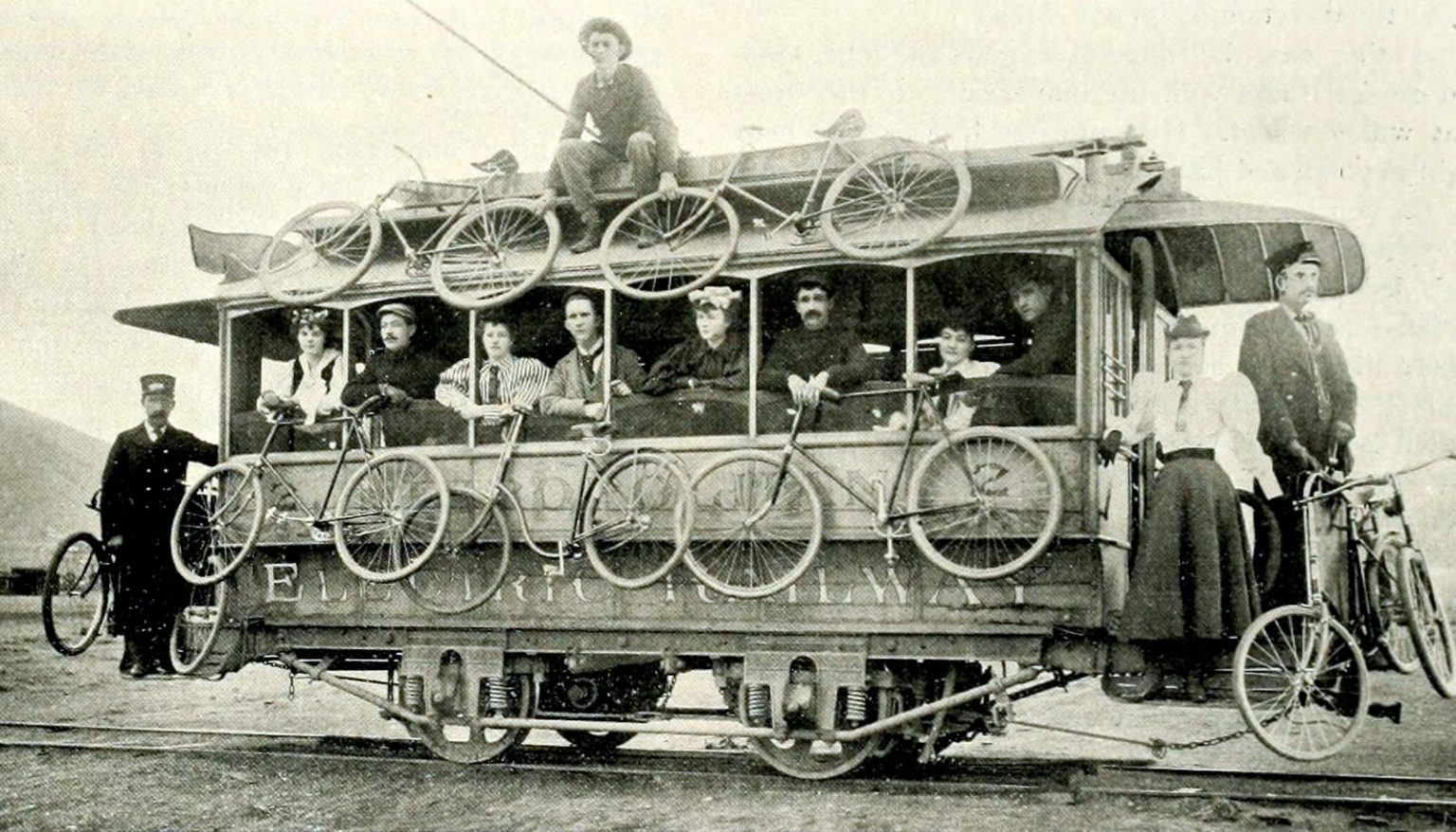 Old streetcars & trolleys were a big deal in the days before cars ...