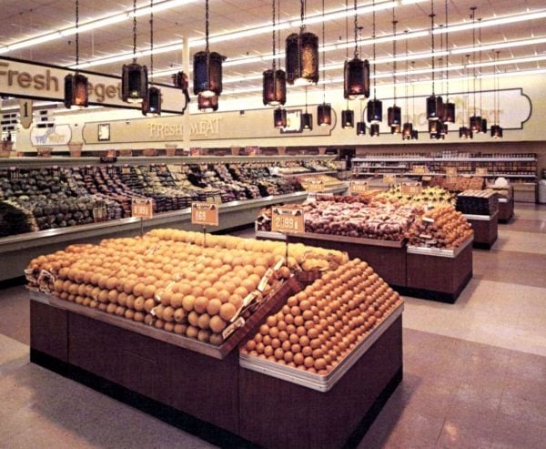 Check out 100 vintage 1970s supermarkets & retro grocery stores - Click ...