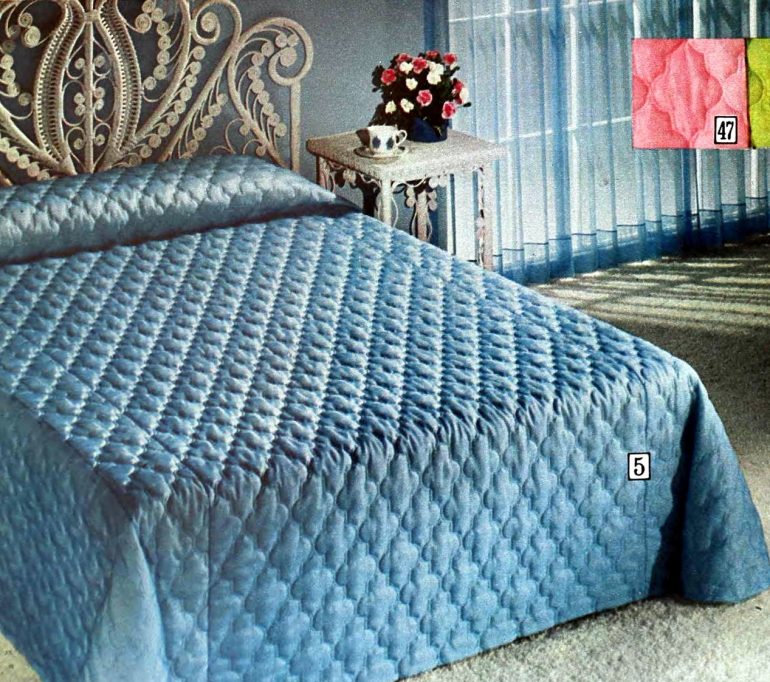 Vintage 1970s bedspreads with wild patterns and serious personality ...