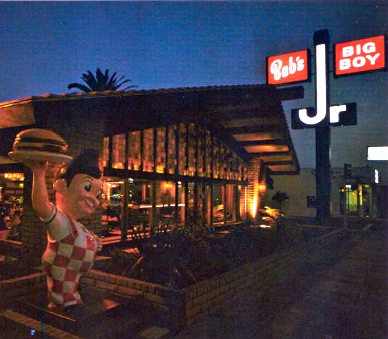 How the old Bob's Big Boy burger restaurants became the stuff of legend ...