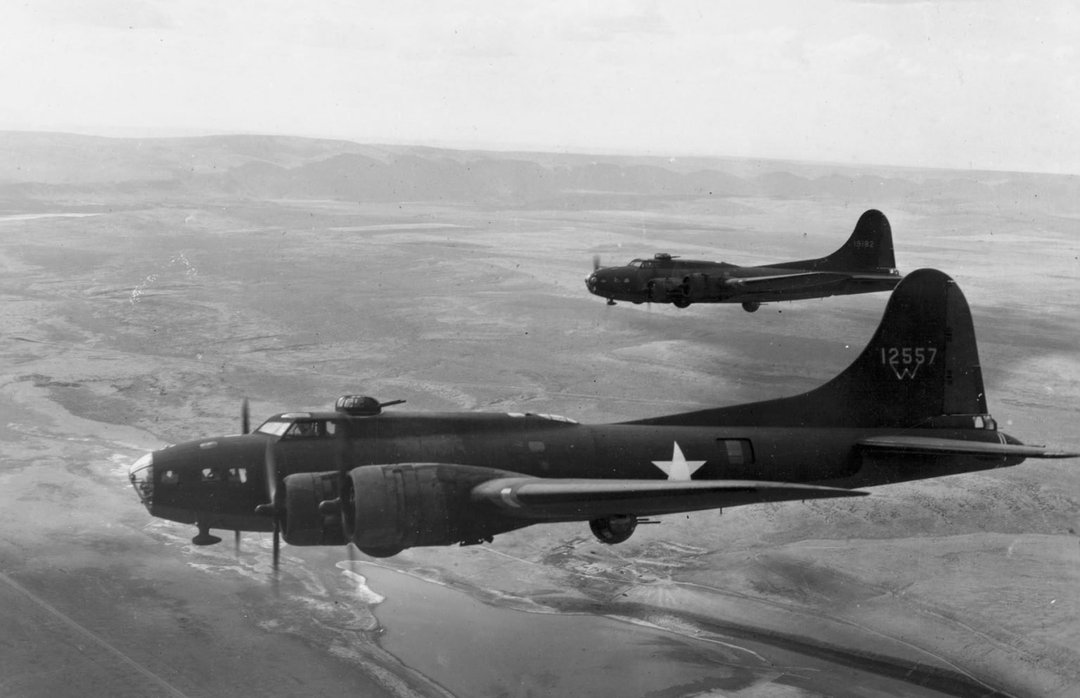 The history of the Boeing B-17 Flying Fortress planes from WWII - Click ...