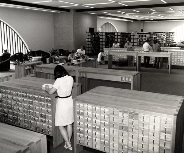 Vintage card catalogs: Still attracting bookworms with their old-school ...