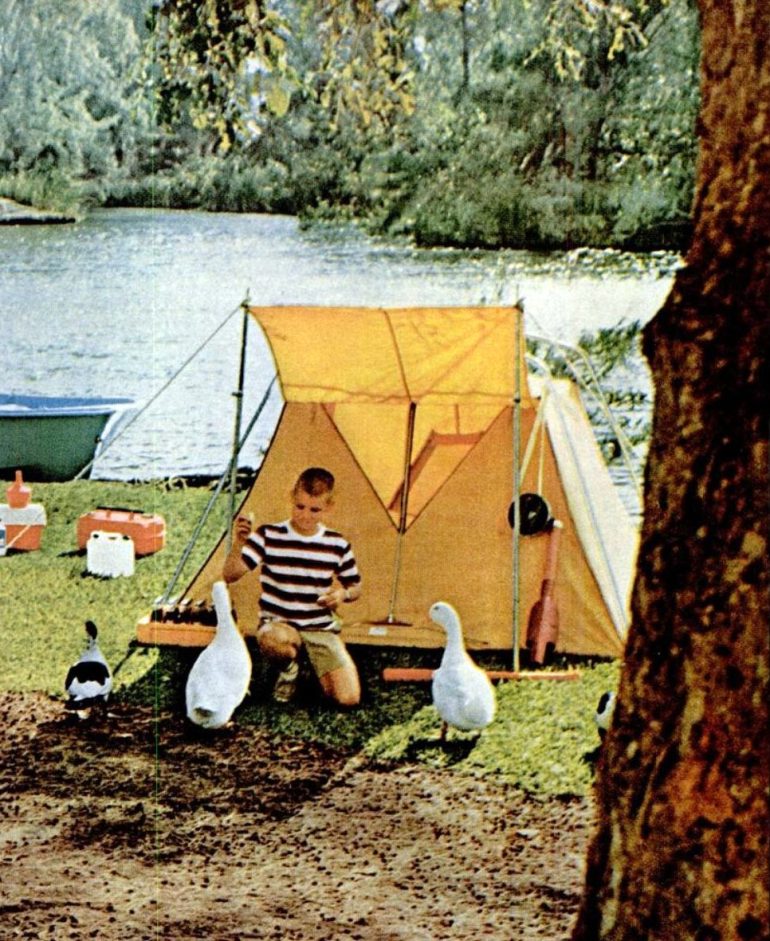 Vintage tents: Camping with old-fashioned canvas to innovative space ...