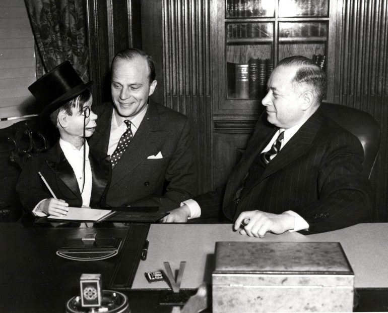 Edgar Bergen & Charlie McCarthy: The most famous ventriloquist & puppet ...