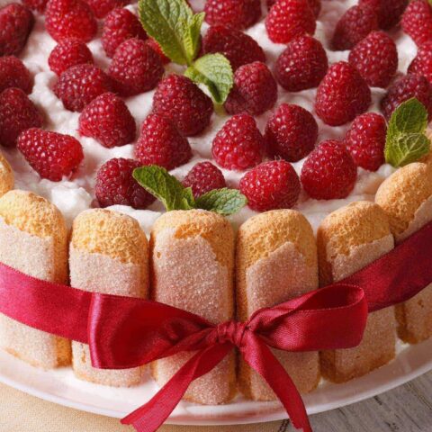 What is a Charlotte russe? 8 delicious classic Charlotte dessert ...