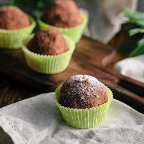 Chocolate rum balls: The classic candy recipe (1982) - Click Americana
