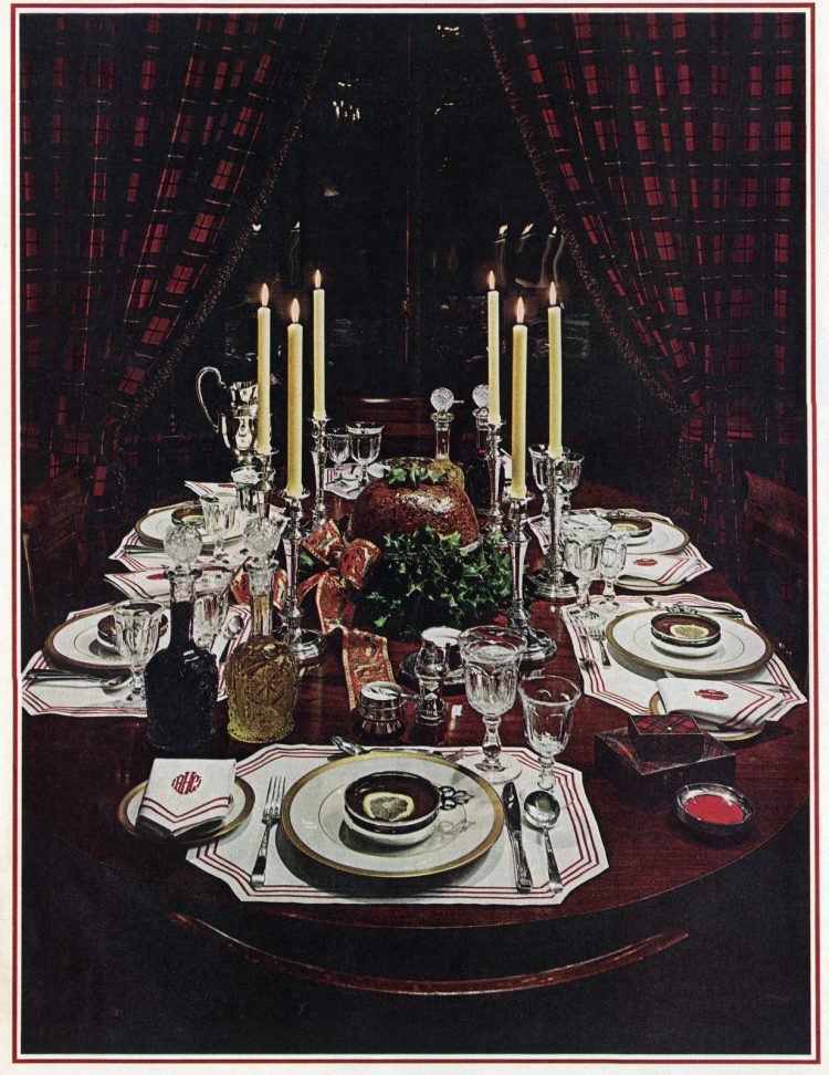 Festive Christmas table settings: Ideas for holiday tables with retro ...