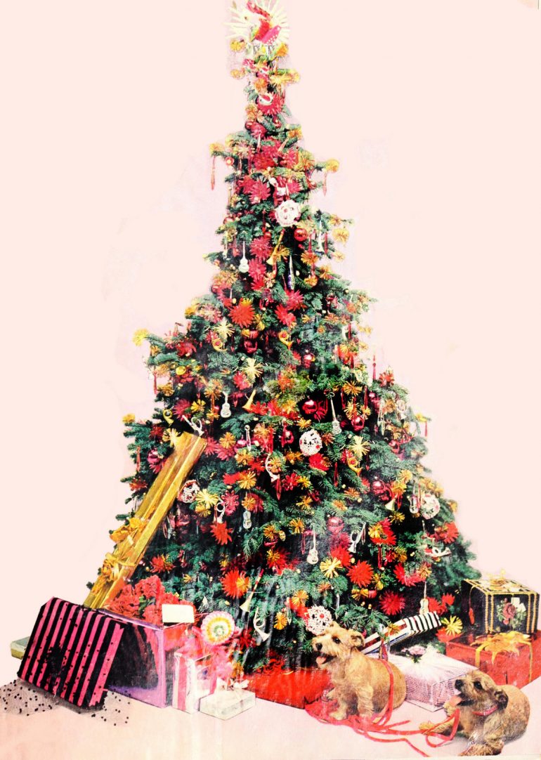 Here are 30 gorgeous Christmas tree decorations from the 1950s that are ...