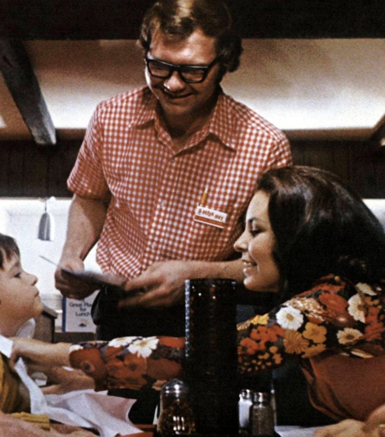 Vintage Pizza Hut: What made these dining spots so unforgettable in the ...