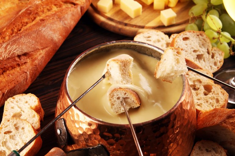 Easy fondue recipe fun! Here's how to party like it's 1969 - Click ...