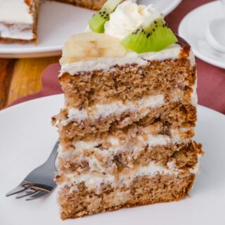 Hummingbird cake recipe: Try this famous banana-pineapple cake with ...