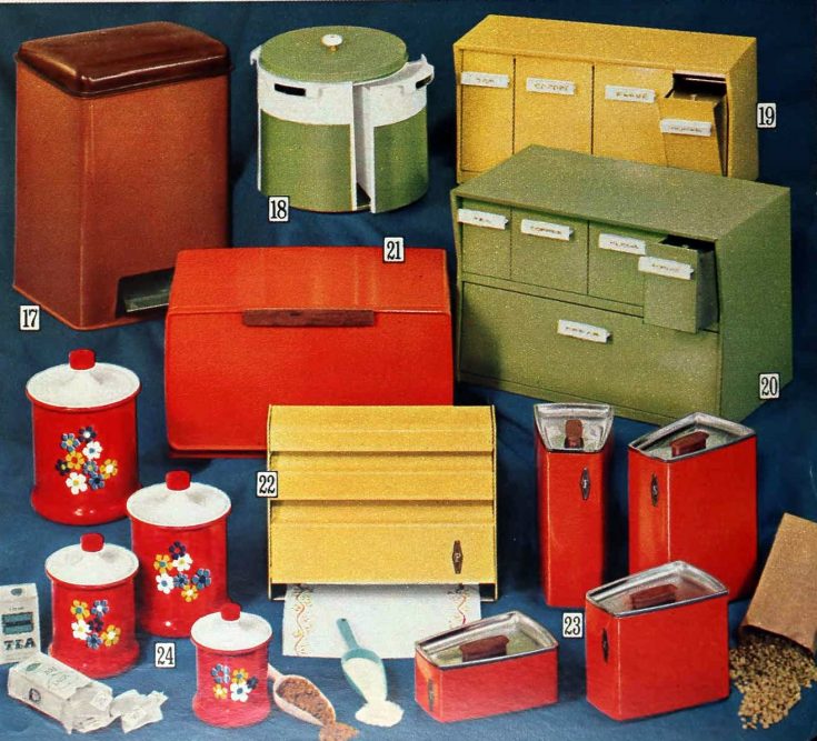 Dozens of cute & kitschy 70s kitchen accessories your mom or grandma ...