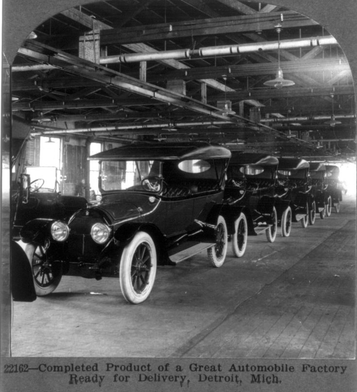 See Ford assembly lines from 100 years ago, mass-producing Model T cars ...