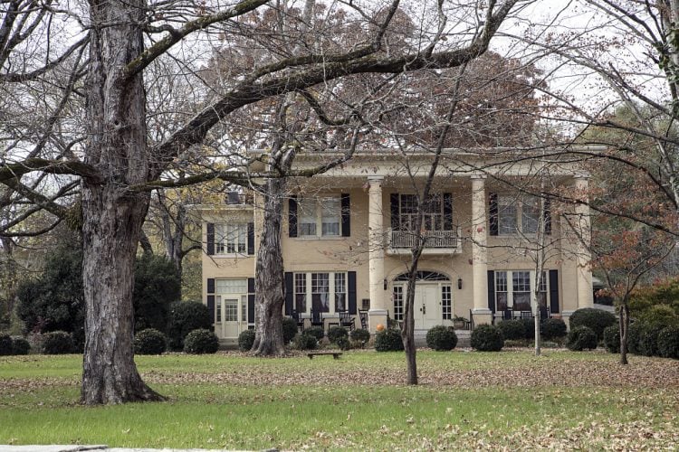 23 historic southern mansions that reflect the region’s social ...