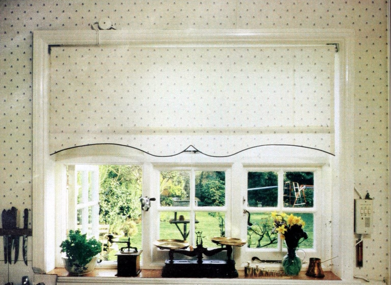 Back in the 80s & 90s, we were obsessed with Laura Ashley home decor ...