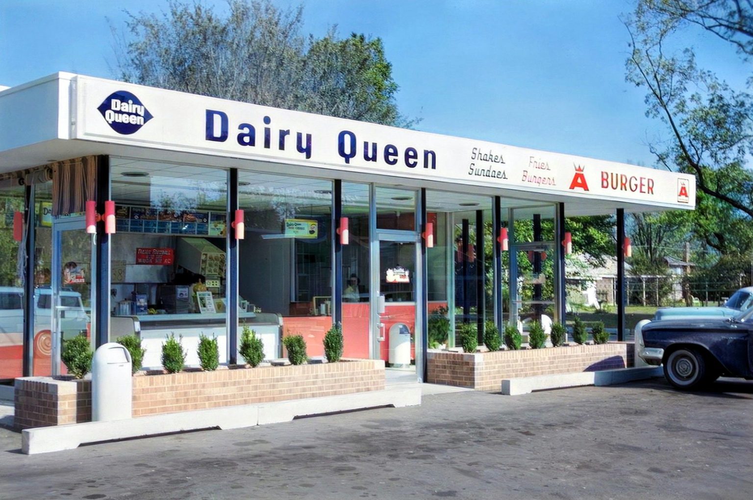 Delicious Dairy Queen history: Soft serve ice cream, Dilly Bars ...