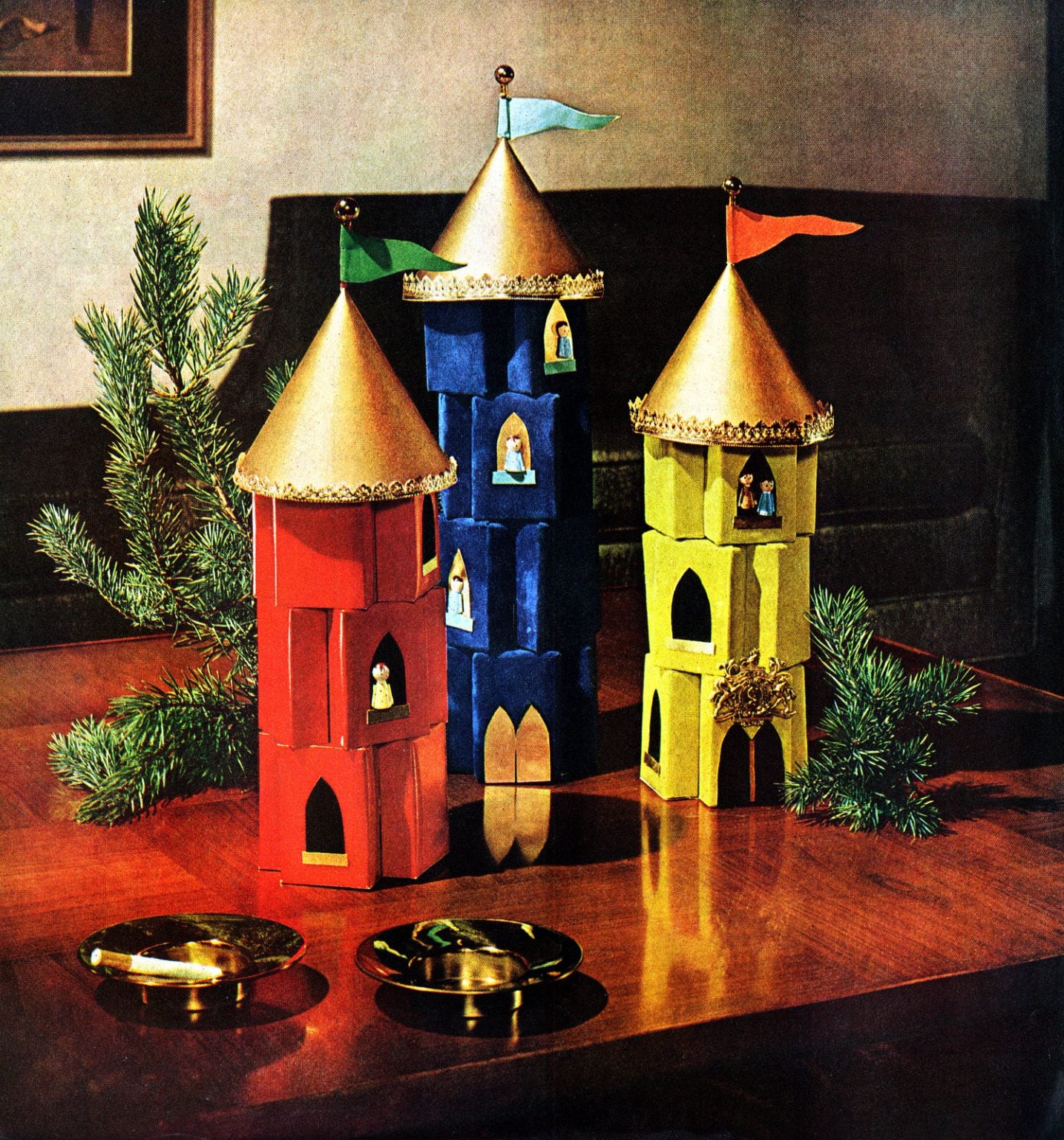 Vintage Christmas decorations 1960s and 70s style: Bright, colorful ...