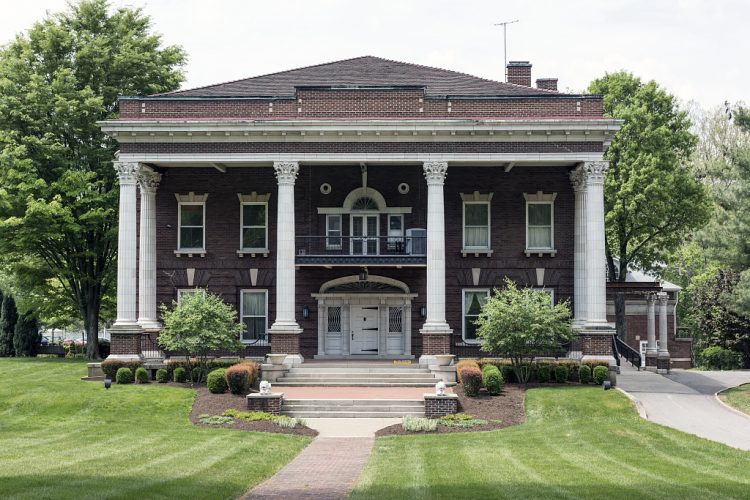 23 historic southern mansions that reflect the region’s social ...