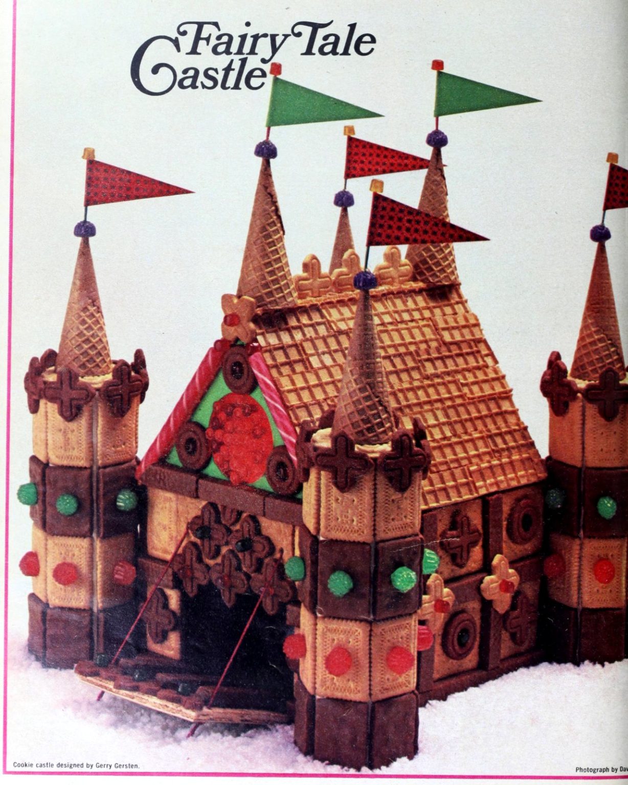 How to make a Christmas cookie house step-by-step (it's like a ...